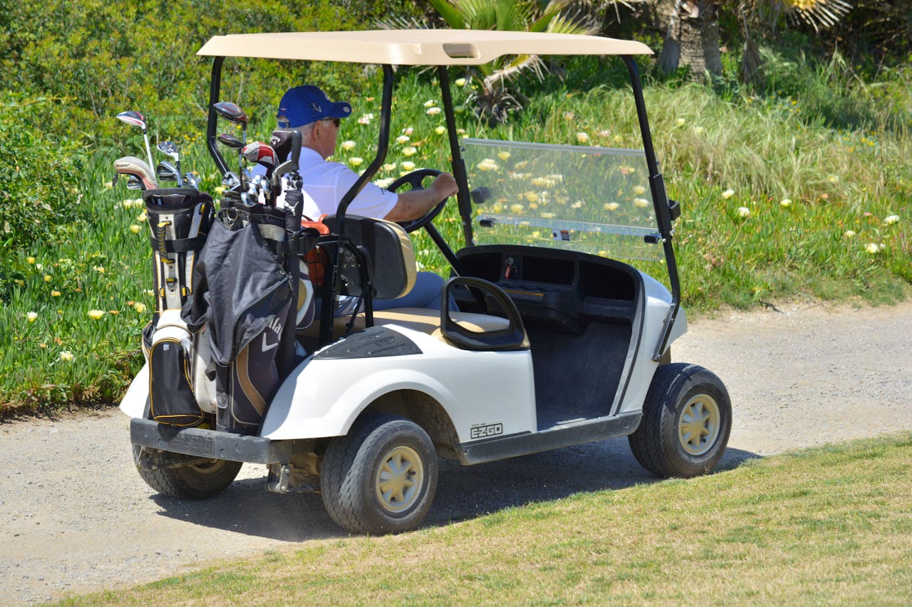 How to Choose the Right Golf Grip for Seniors: Key Factors to Consider ...